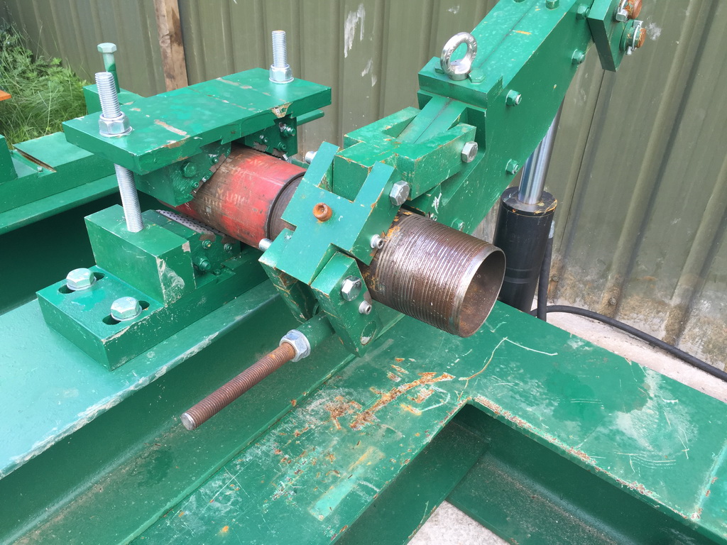 Make-up / Break-out Machine | Drilltools Ltd.